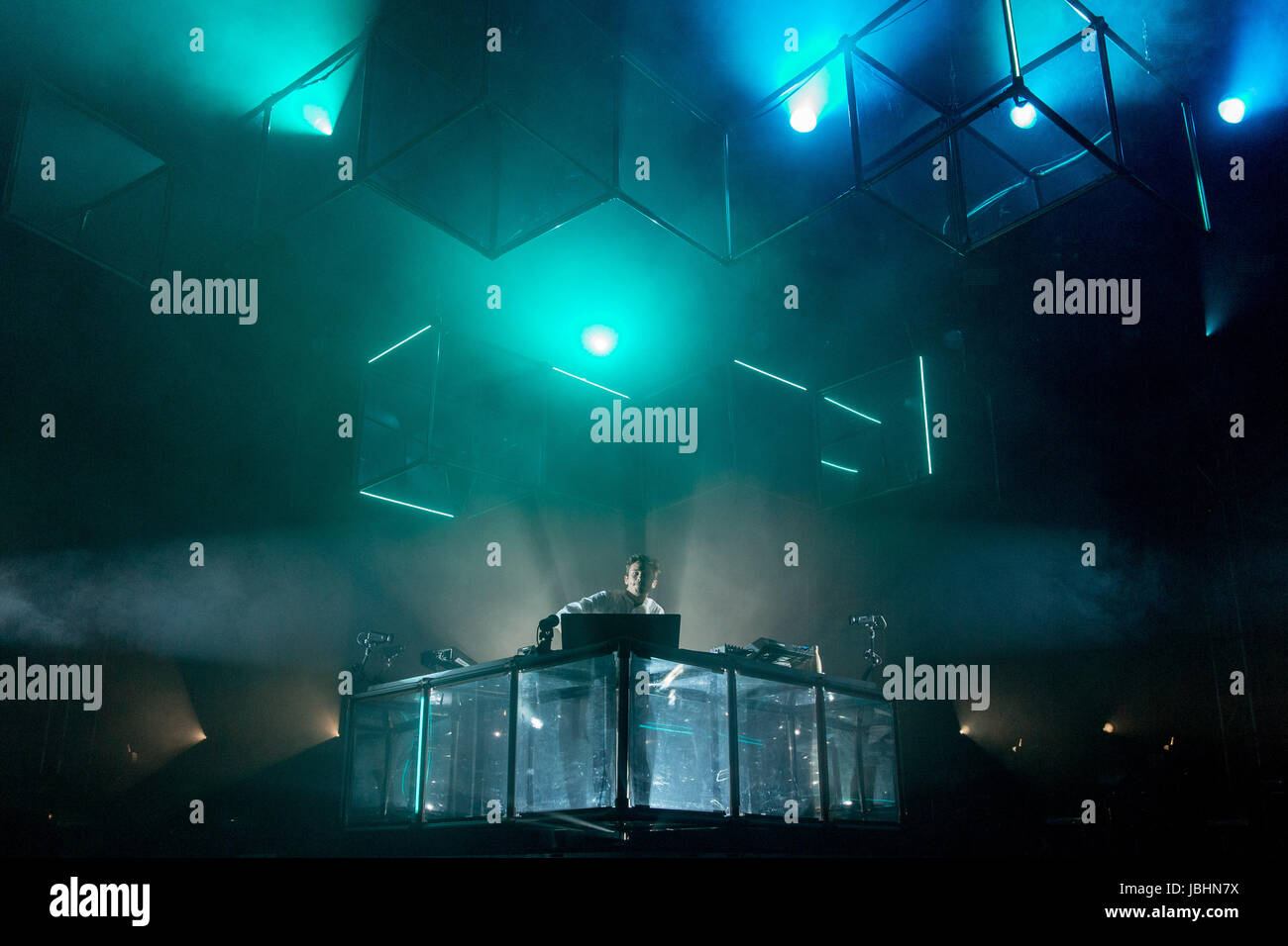 Manchester, Tennessee, USA. 11th June, 2017. Electronic musician FLUME ...