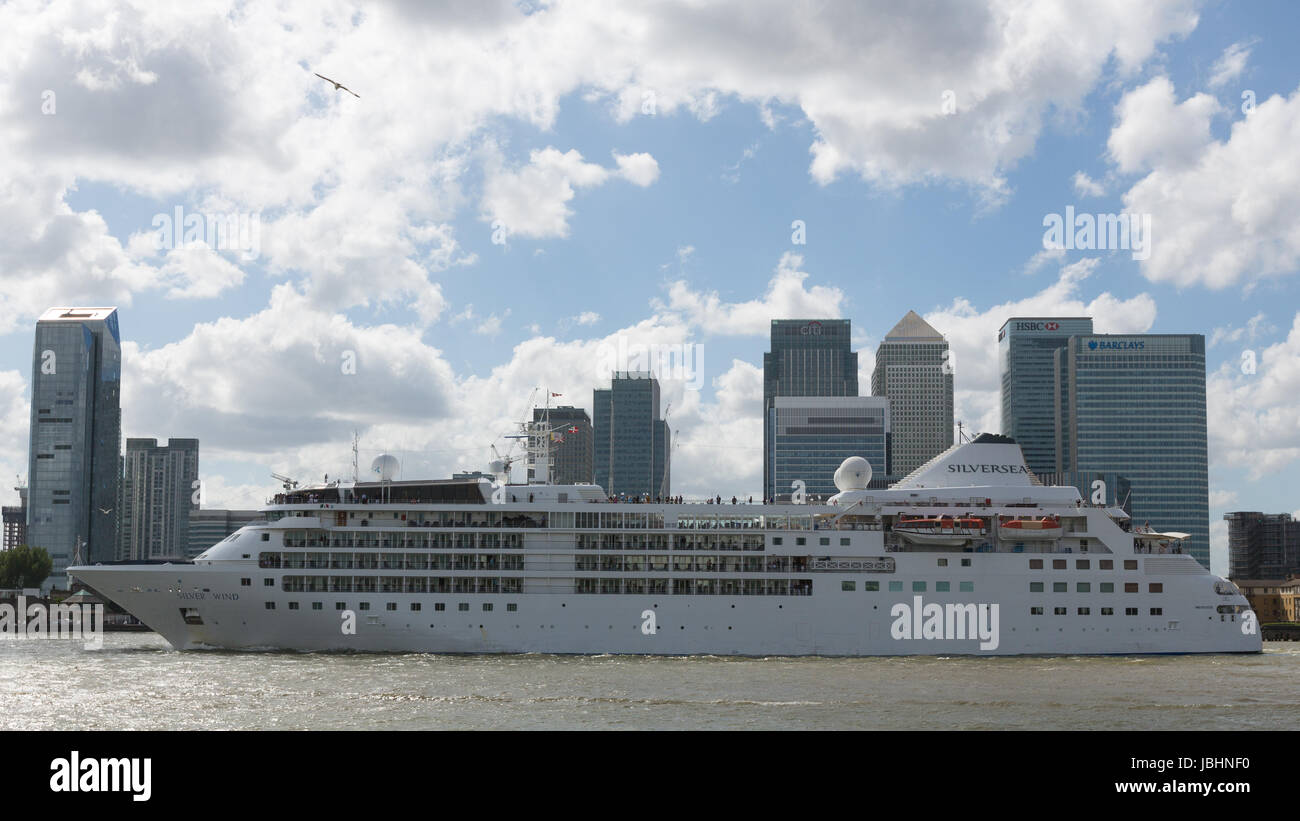 Greenwich, London, United Kingdom. 11th June, 2017. Silver Wind passes ...