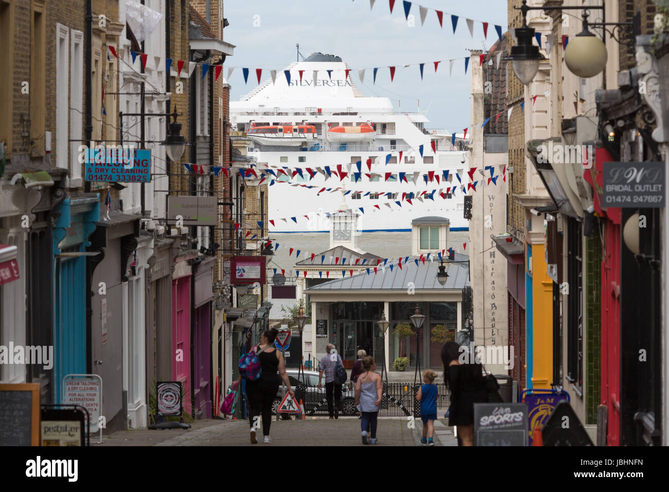 Gravesend high street hi-res stock photography and images - Alamy