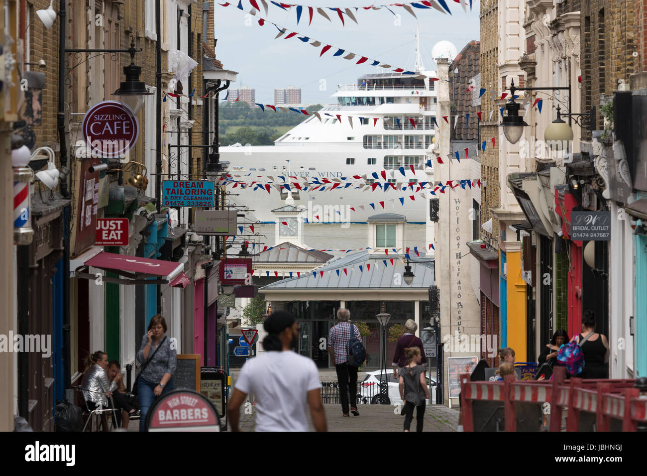 Gravesend high street hi-res stock photography and images - Alamy