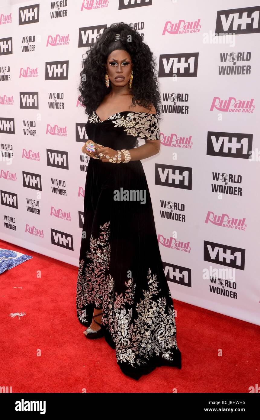 Glendale, CA. 9th June, 2017. Shea Coulee at arrivals for RUPAUL'S DRAG ...