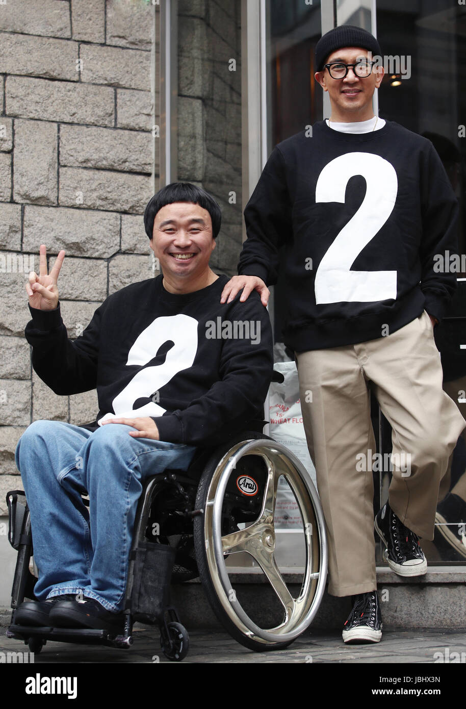 S. Korean dance duo Clon South Korean dance duo Clon poses for a photo ...