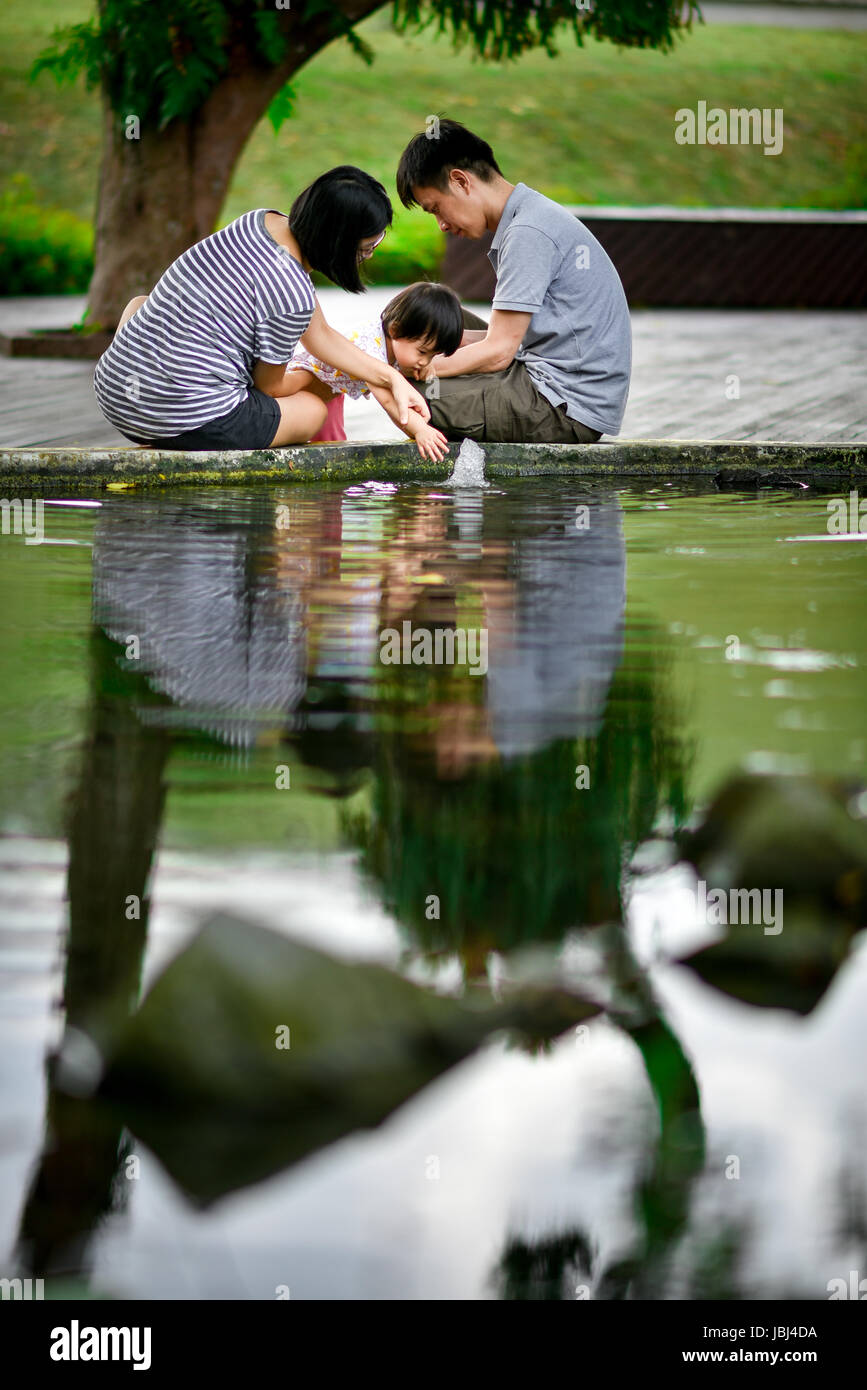 Asian parents kids hi-res stock photography and images - Alamy