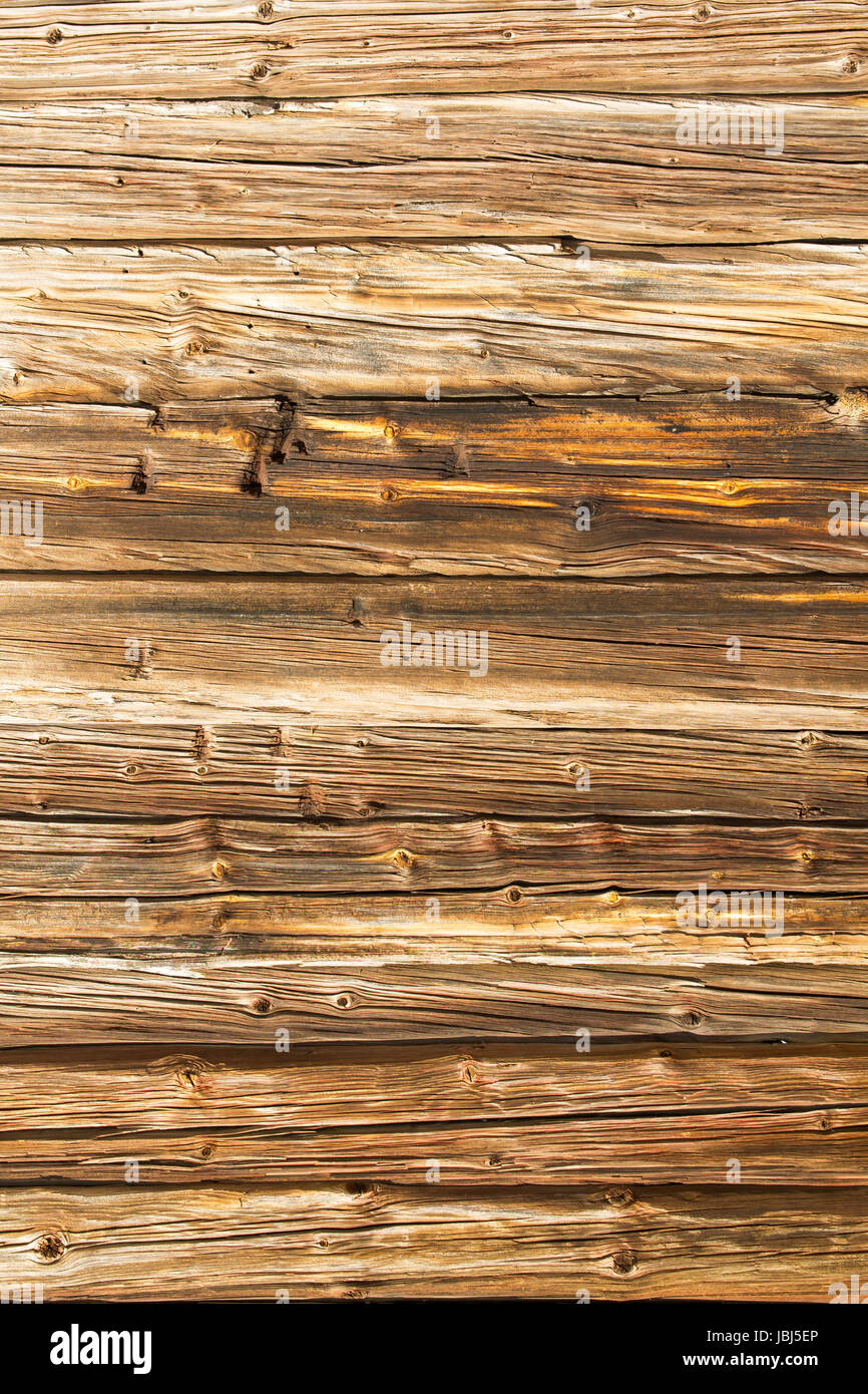 Old log wall background Stock Photo - Alamy