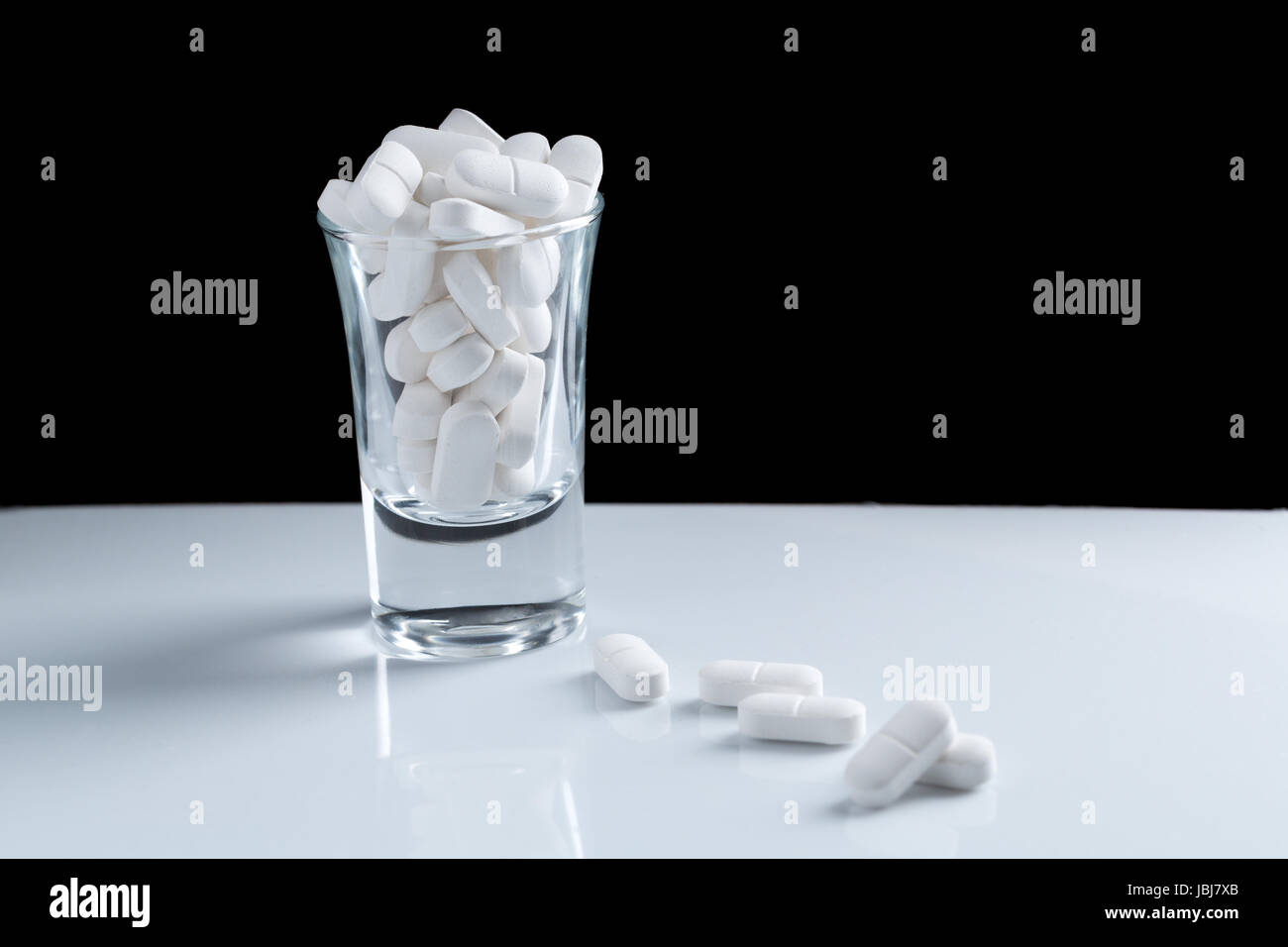 Alcohol tablets hi-res stock photography and images - Alamy