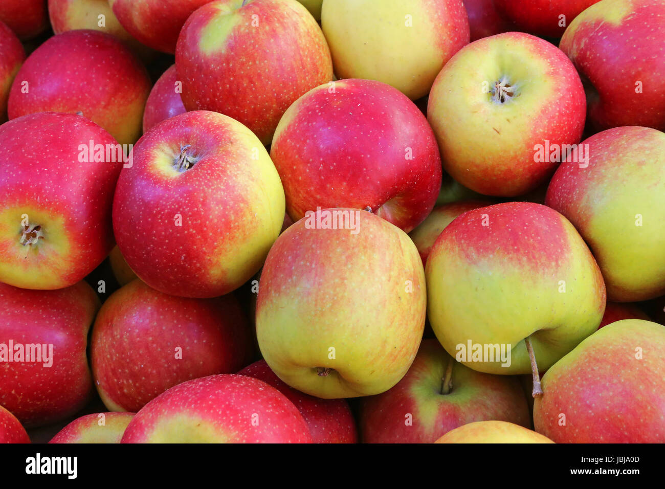 Gold apple fruit hi-res stock photography and images - Alamy