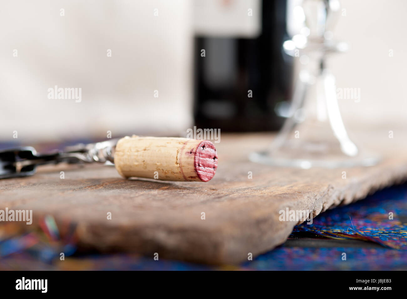 Wine corking hi-res stock photography and images - Alamy