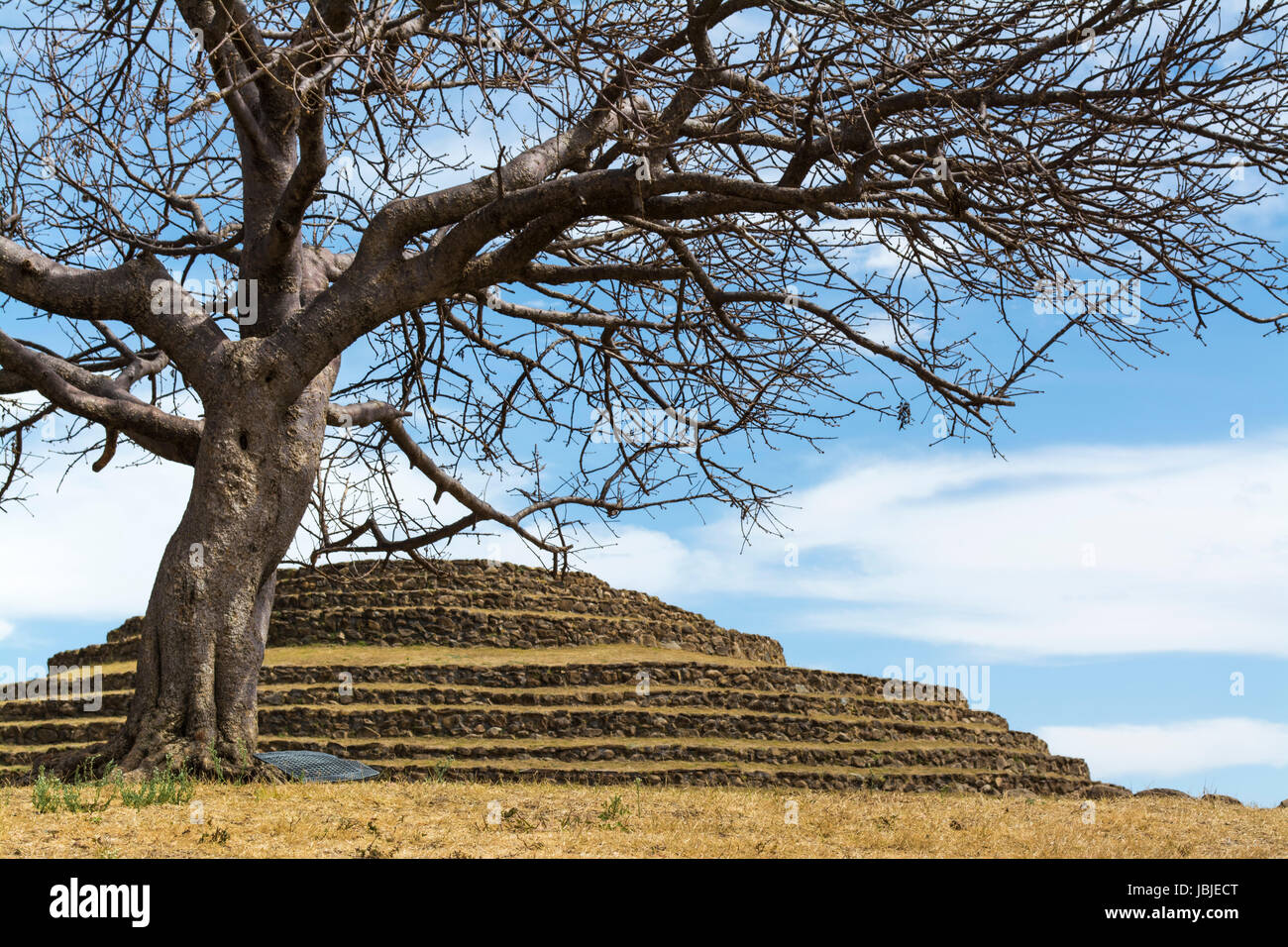 Ceremonial center and ancient pre-Hispanic establishment located in the ...