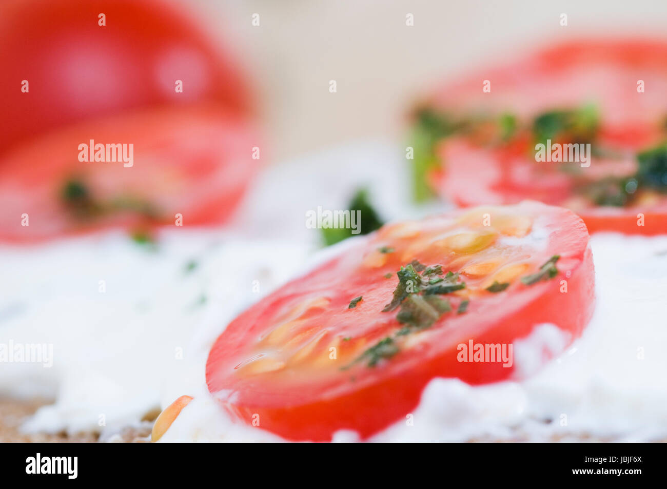 Tomatenscheibe hi-res stock photography and images - Alamy
