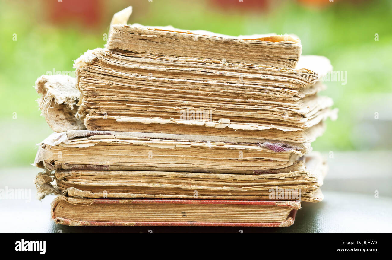Pile of Old books Stock Photo - Alamy