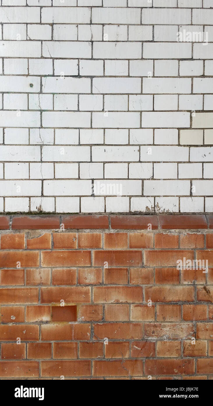 Two Tone Vintage Brick Wall Stock Photo - Alamy