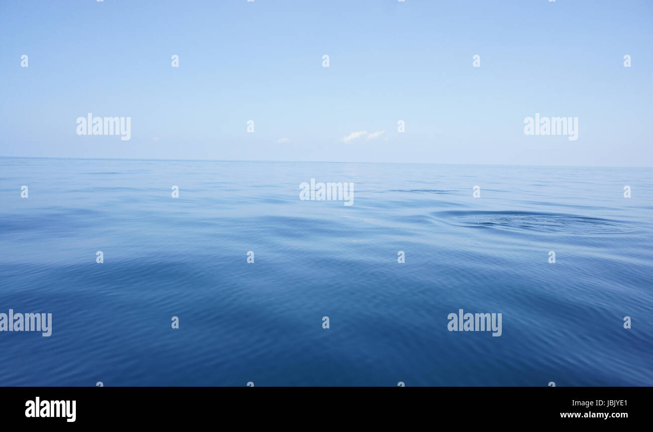 deep blue ocean Stock Photo - Alamy