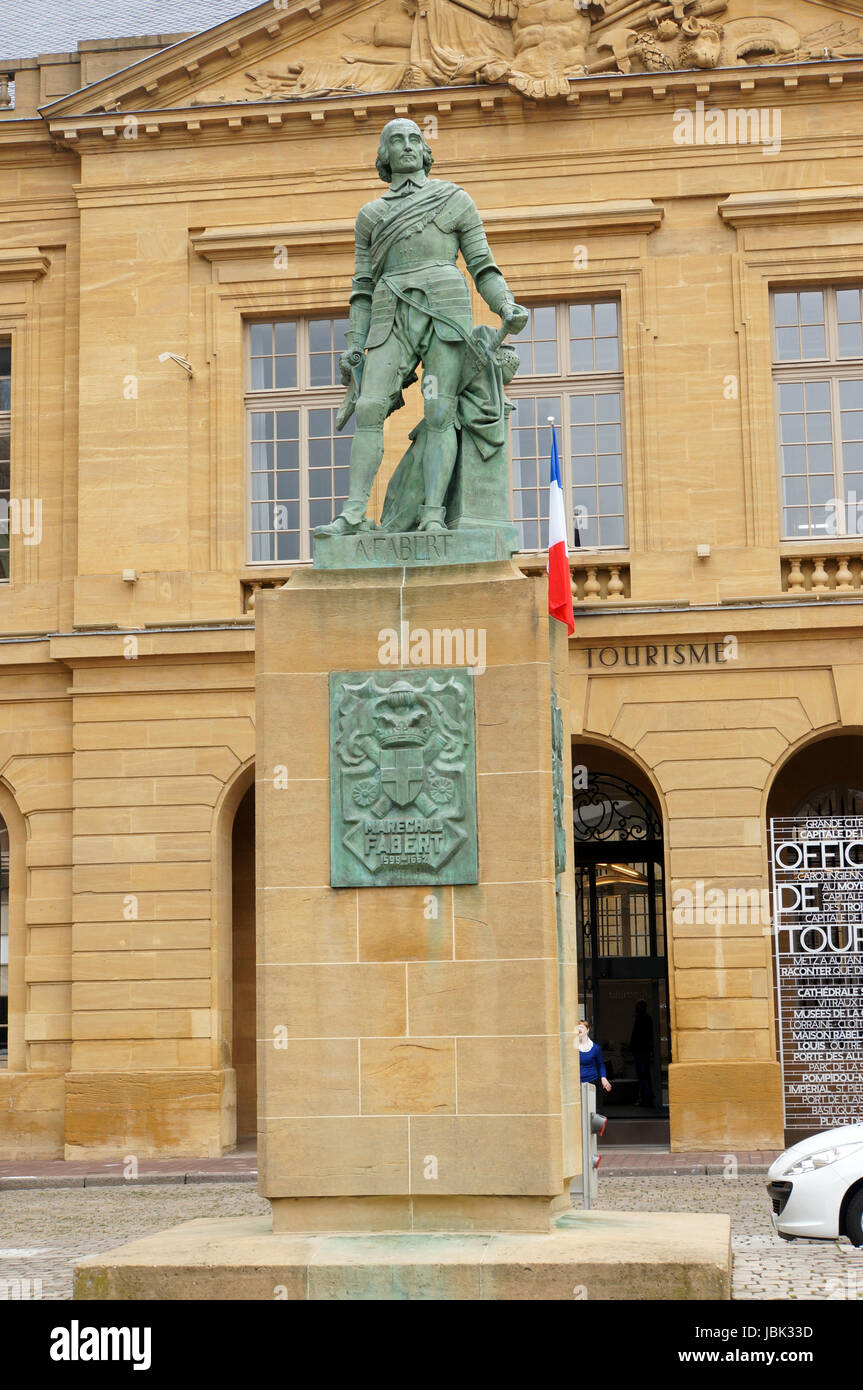 Faber-Statue auf dem Marktplatz, Metz, Lothringen, Frankreich Stock ...