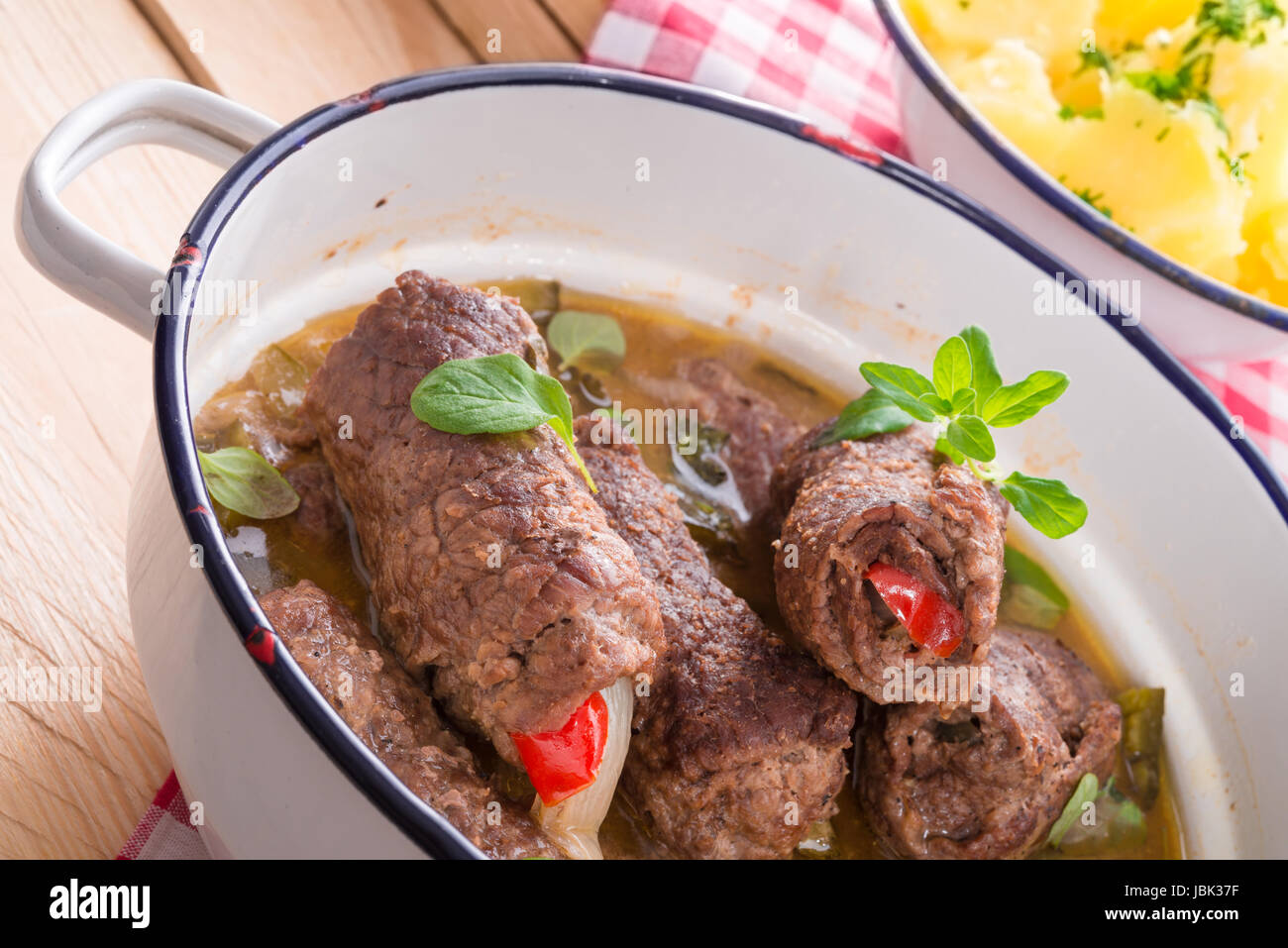 Rindfleisch roulade hi-res stock photography and images - Alamy