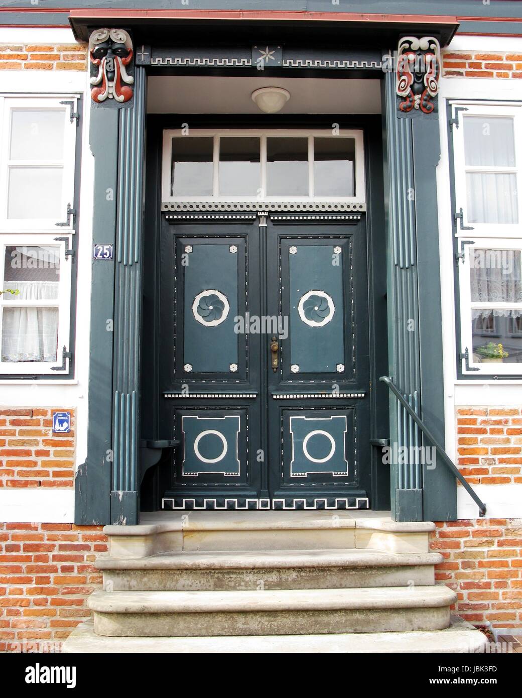German style door hi-res stock photography and images - Alamy