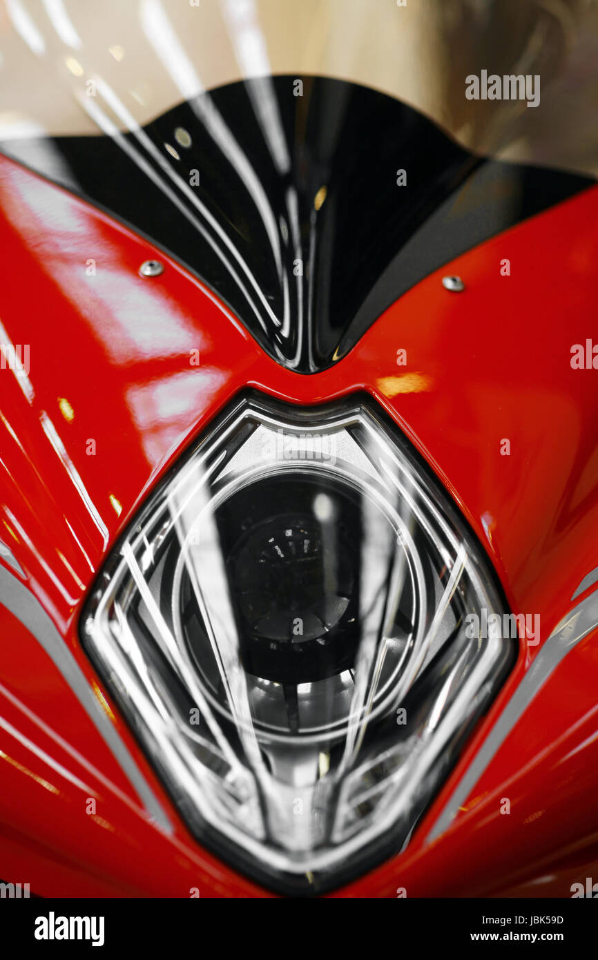 Headlight motorcycle cycle fast hi-res stock photography and images - Alamy