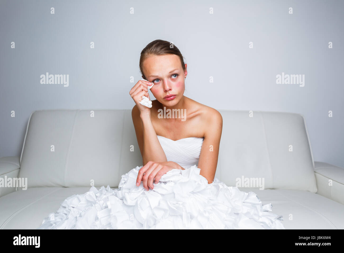 Sad bride crying Stock Photo - Alamy