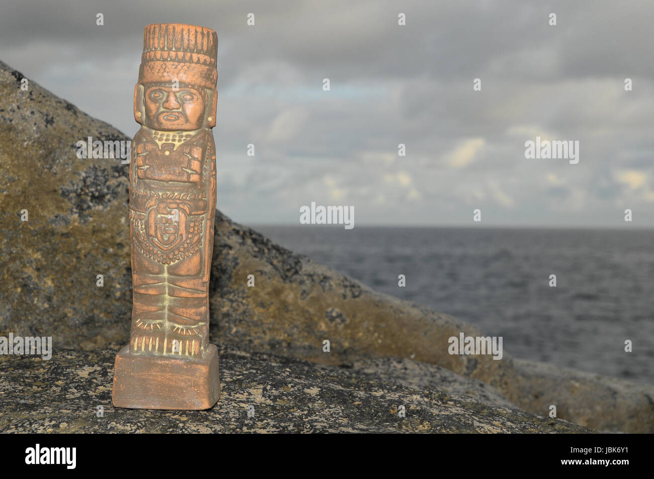Mayan aztec wall art hi-res stock photography and images - Alamy