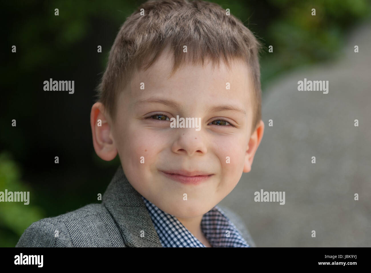 Handsome smiling little boy Stock Photo - Alamy