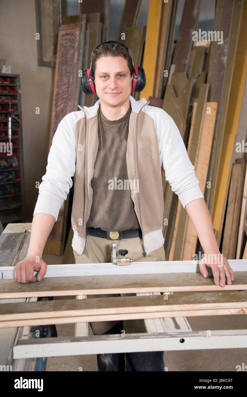 Arbeitsutensilien hi-res stock photography and images - Alamy