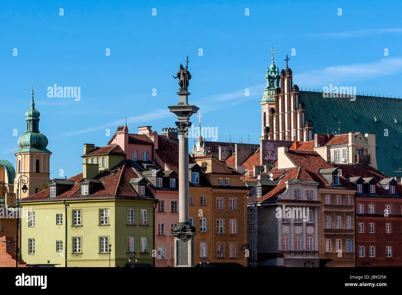 Warsaw Old Town Square and statue of Zygmunt III Vasa Stock Photo - Alamy