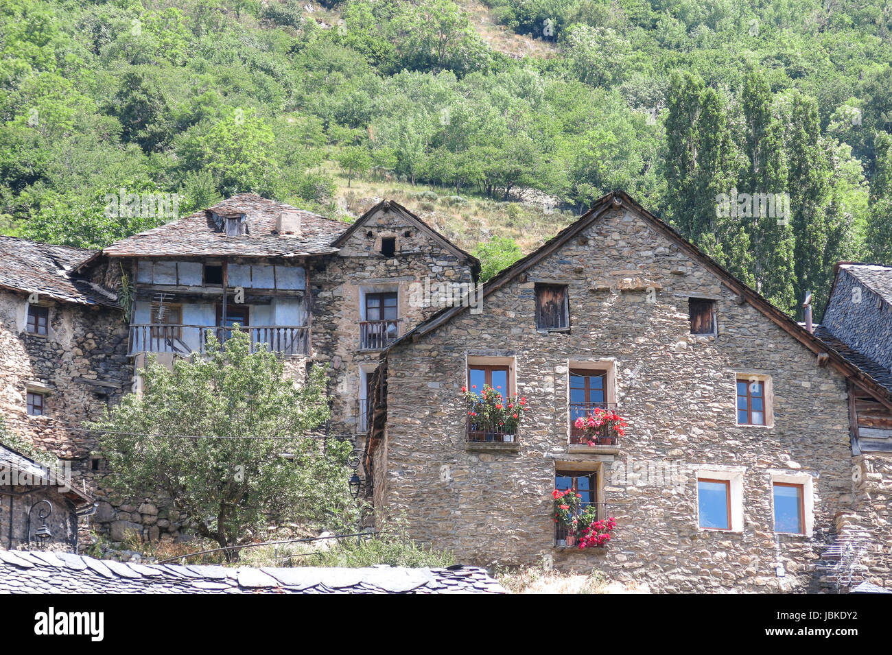 Durro, typical stone village in the Catalan Pyrenees, near the border ...