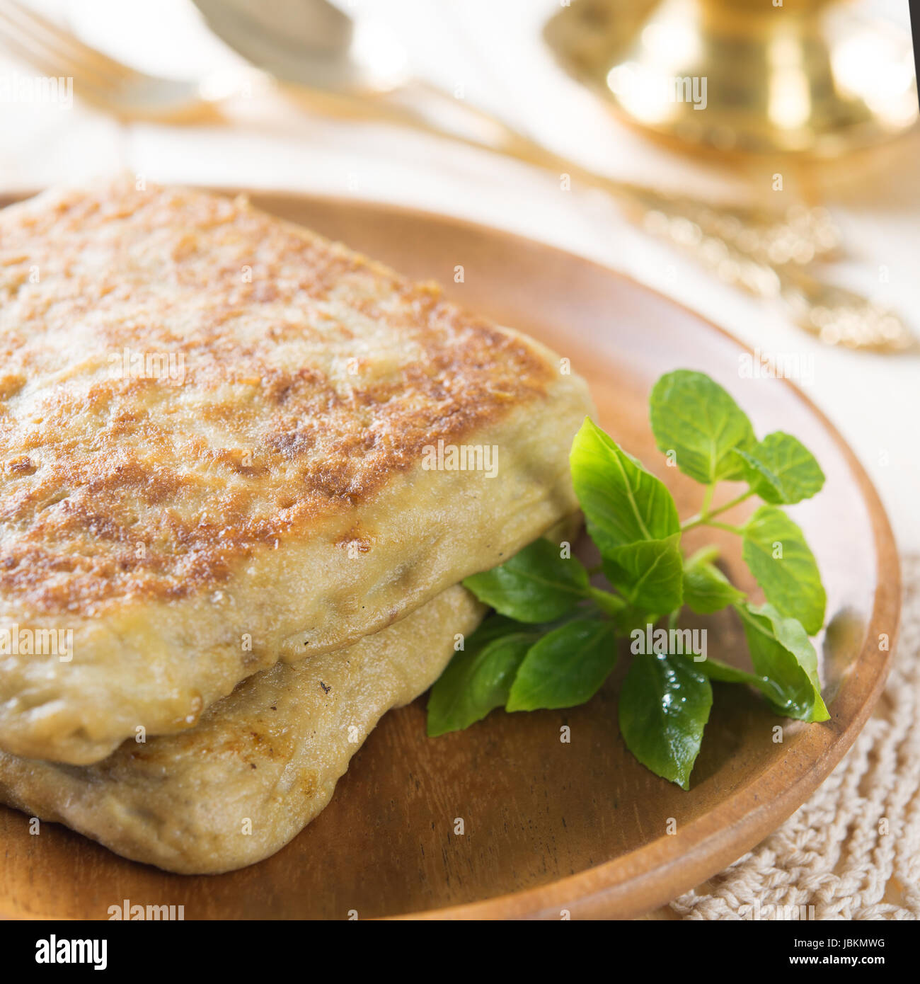 Saudi arabia traditional meal in hi-res stock photography and images ...