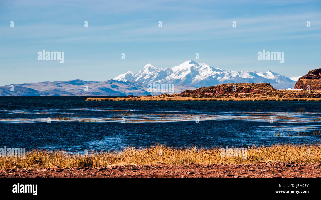 Lago titicaca tiquina la paz bolivia hi-res stock photography and ...