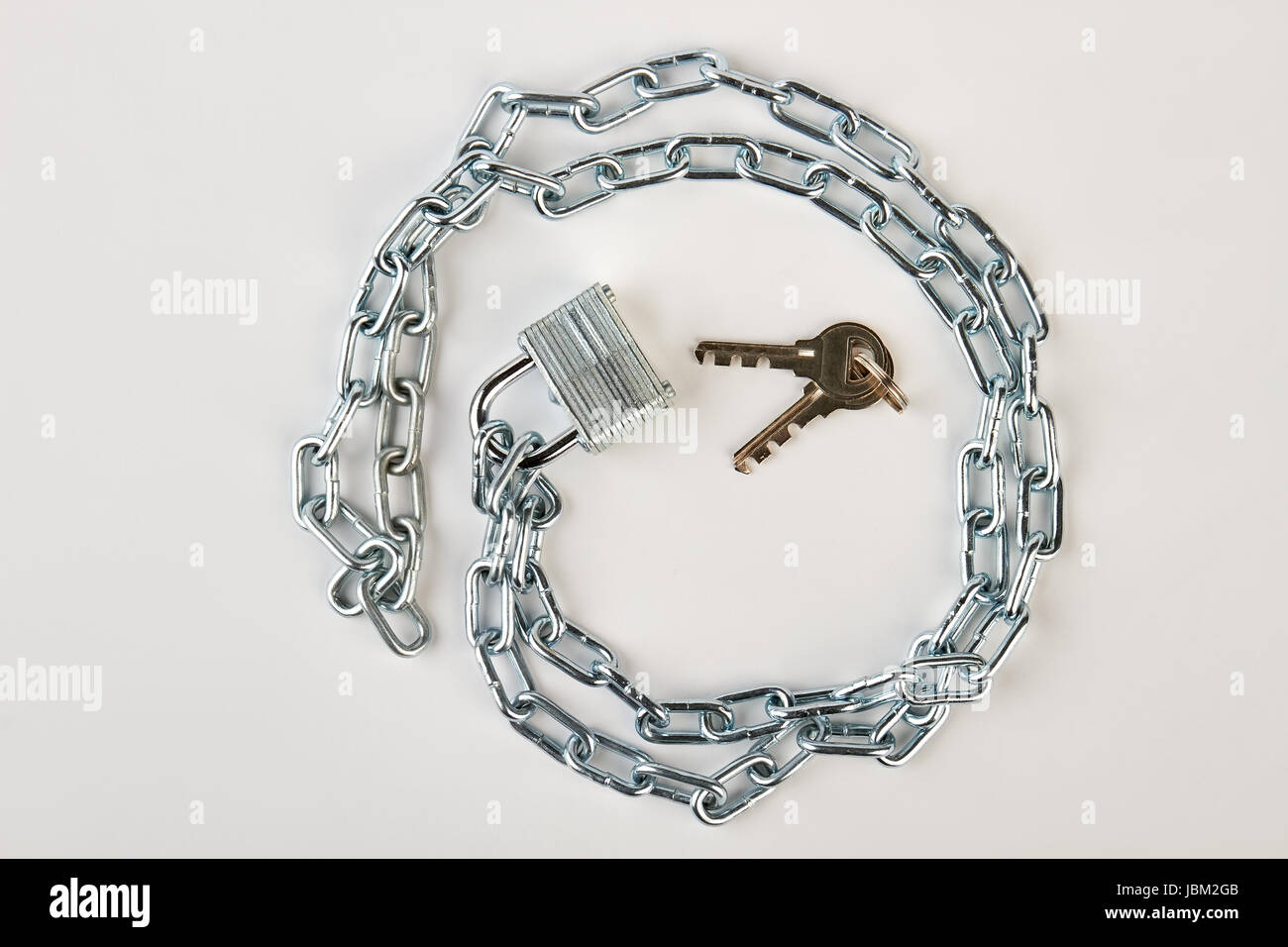 Circle shape from chrome chain Stock Photo - Alamy