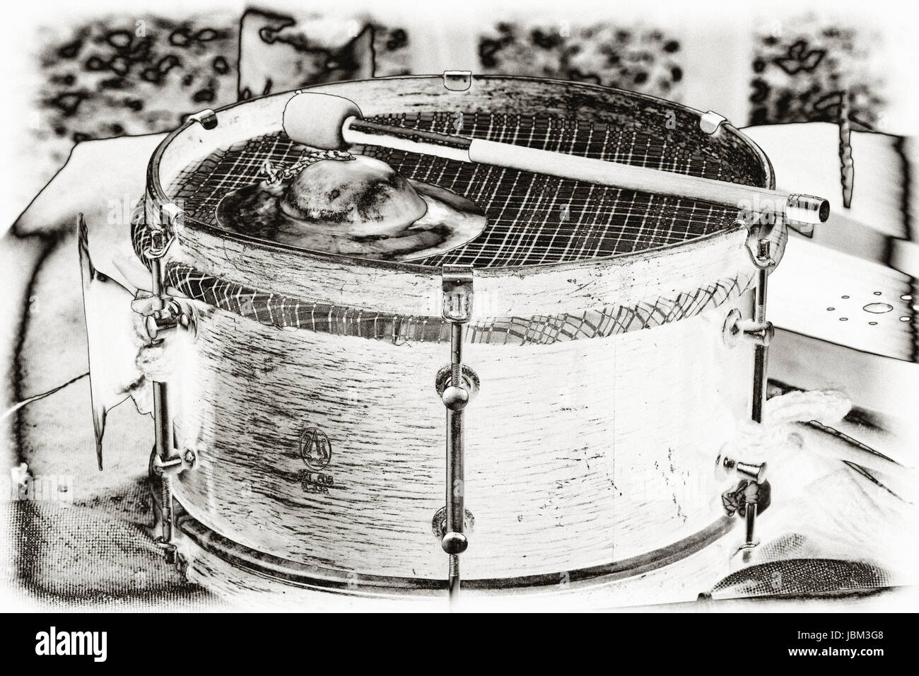 Collection of old musical instruments hi-res stock photography and ...