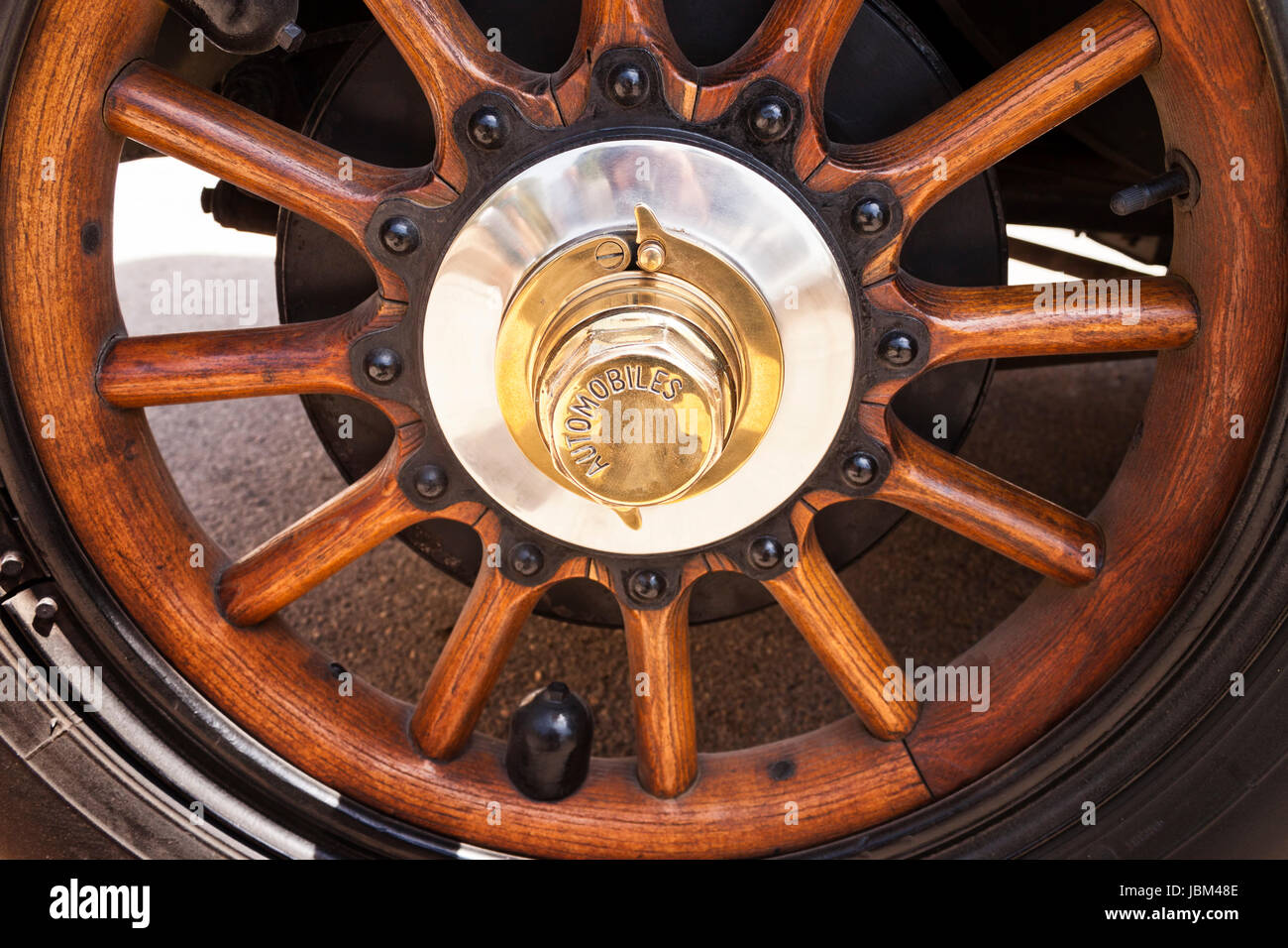 Old car wooden spokes hi-res stock photography and images - Alamy