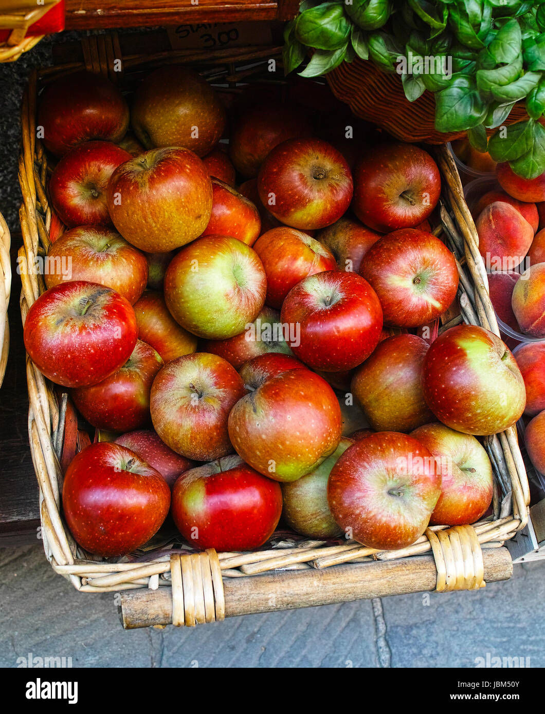 Eurpean city hi-res stock photography and images - Alamy