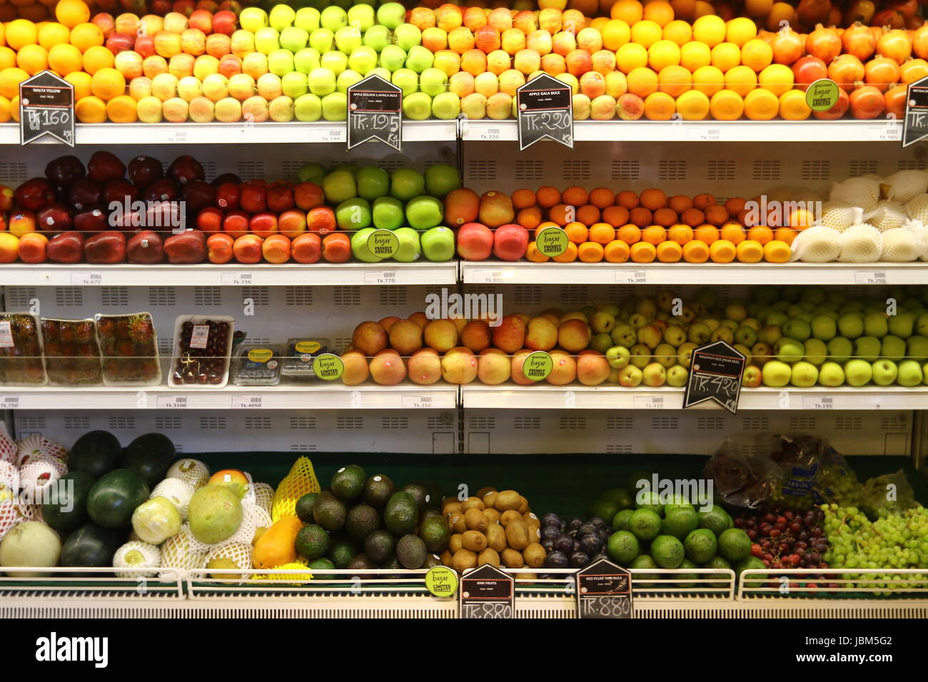 Fresh fruit in supermall (supermall, shelf, store Stock Photo - Alamy