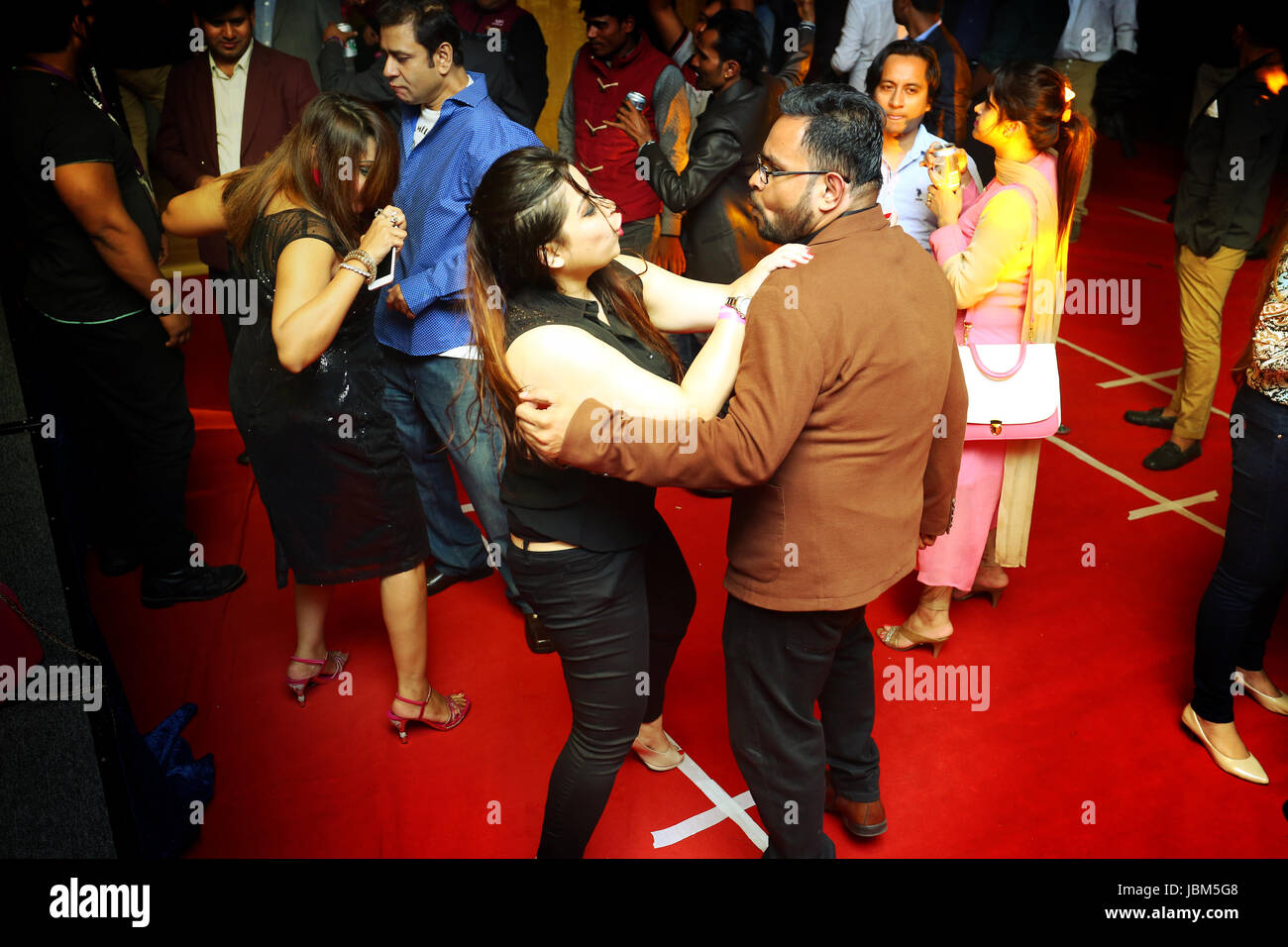 Dhaka nightlife hi-res stock photography and images - Alamy