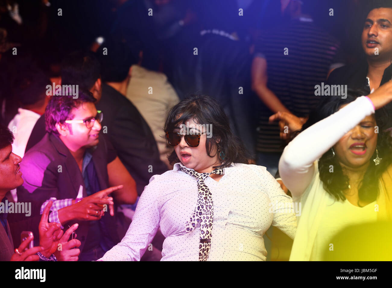 Dhaka nightlife hi-res stock photography and images - Alamy