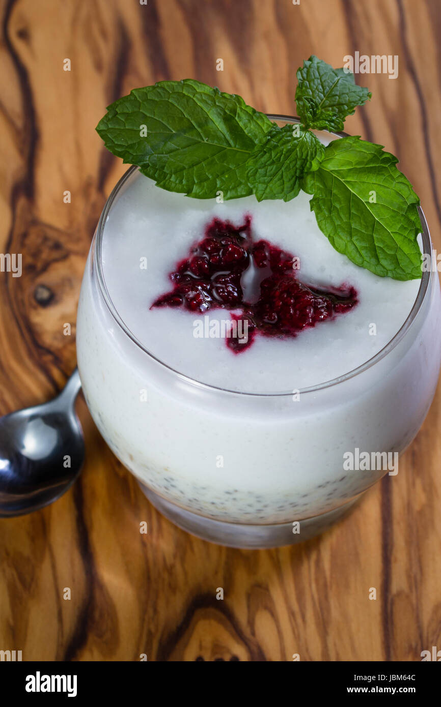 Mashed berries hi-res stock photography and images - Alamy