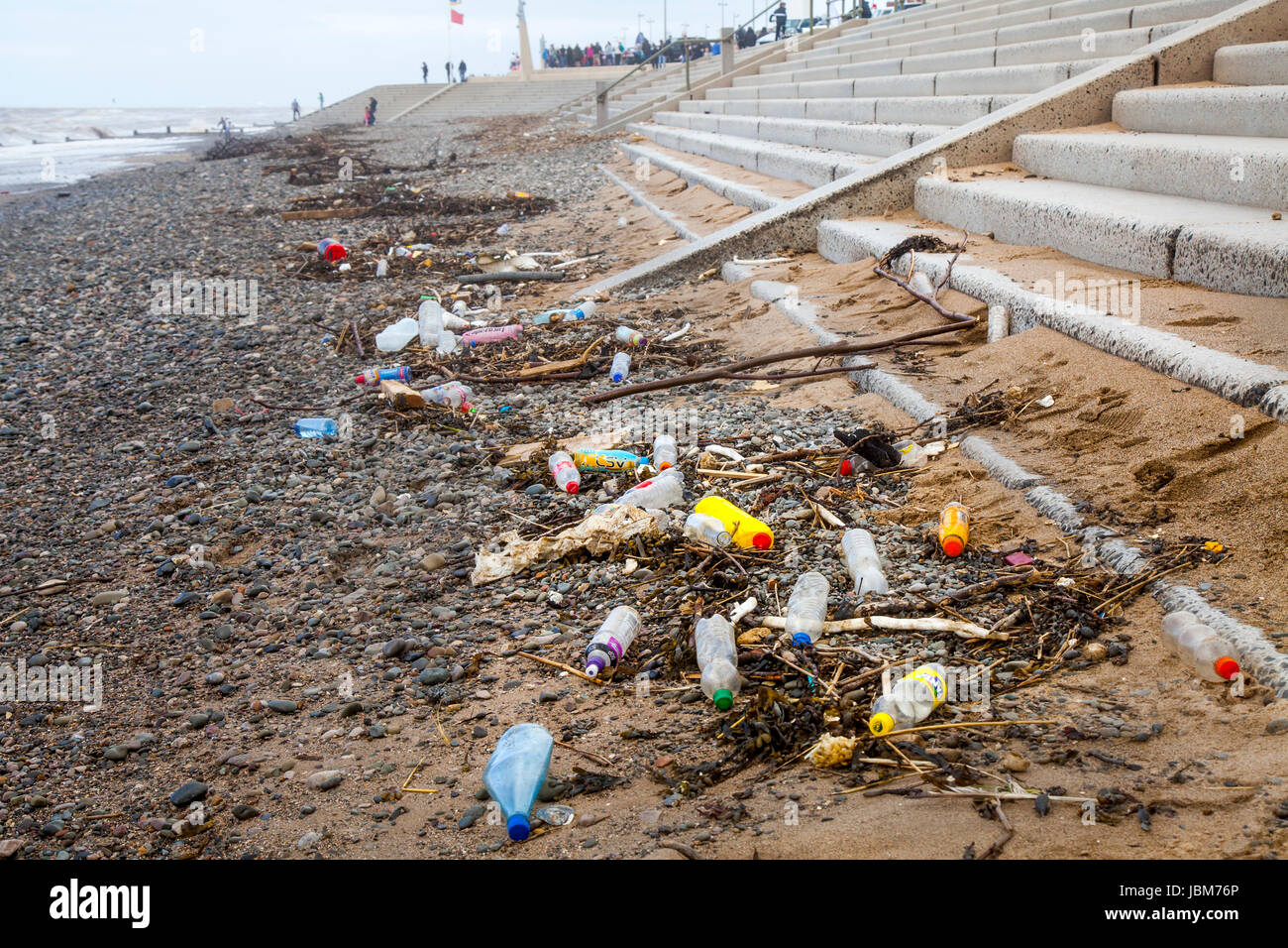 Blackpool coast litter hi-res stock photography and images - Alamy