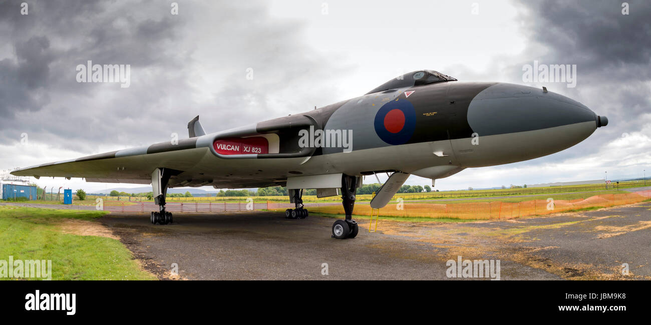 Vulcan Bomber Nuclear High Resolution Stock Photography and Images - Alamy