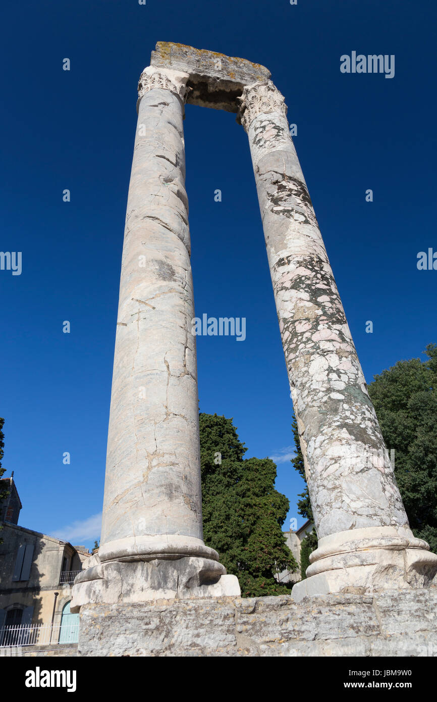 Arles Roman Theater (Théâtre Antique d'Arles), France Stock Photo - Alamy