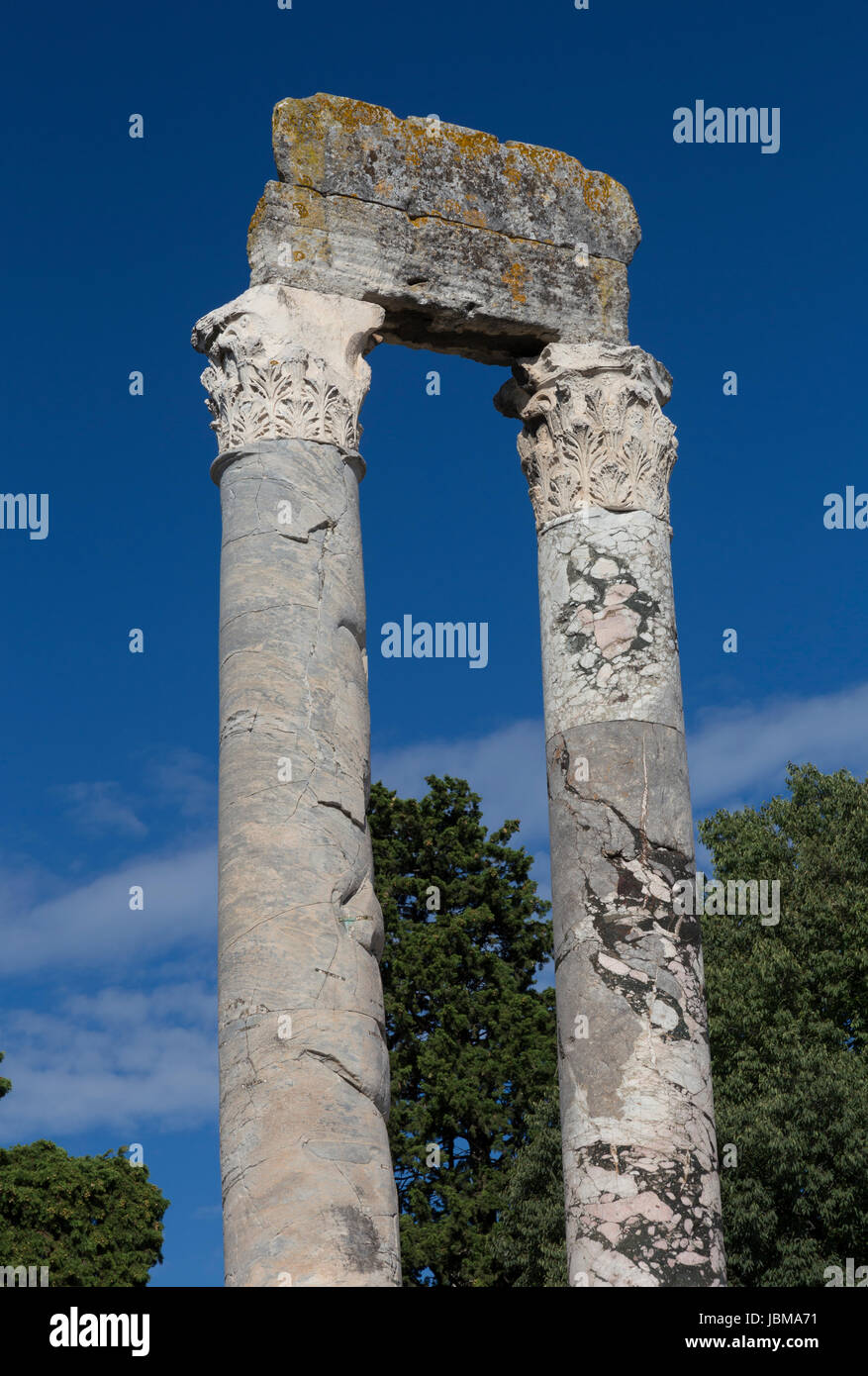 Arles Roman Theater (Théâtre Antique d'Arles), France Stock Photo - Alamy