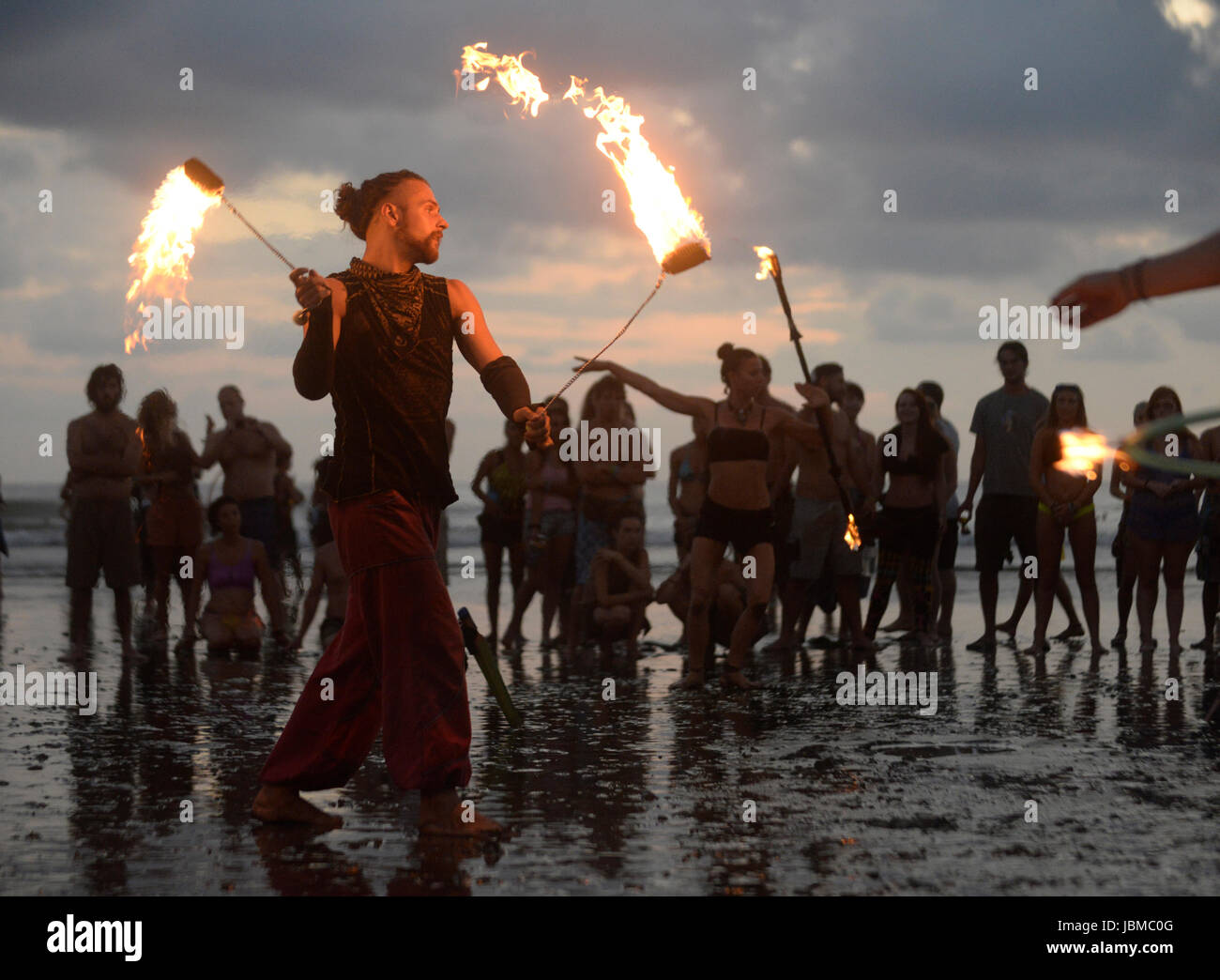 Fire beach dancing hi-res stock photography and images - Alamy