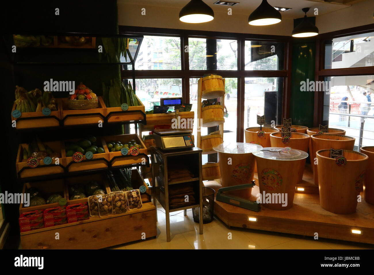 Organic vegetable Section in shopping mall Stock Photo - Alamy
