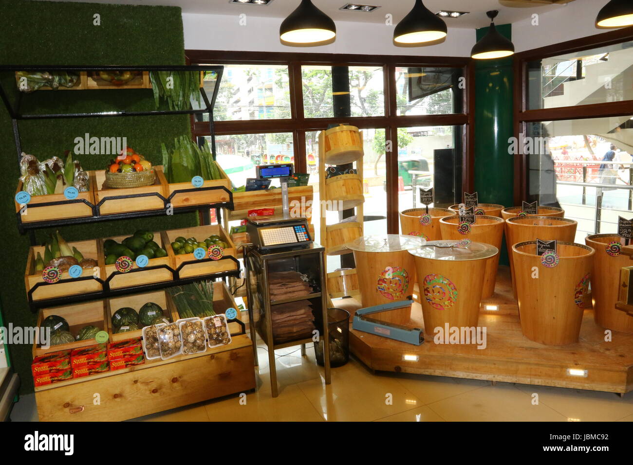 Organic vegetable Section in shopping mall Stock Photo - Alamy