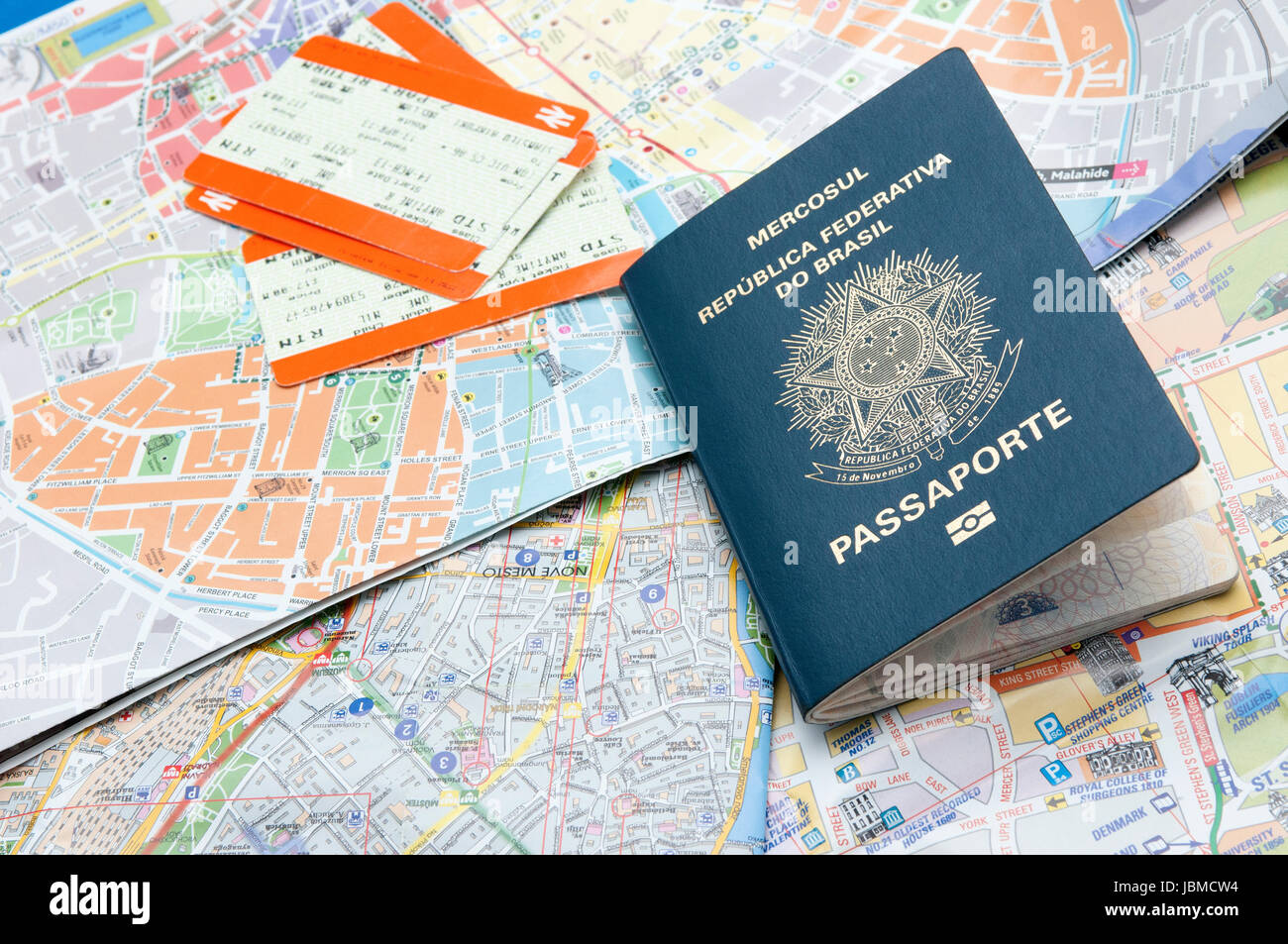 Diplomatic passport map hi-res stock photography and images - Alamy