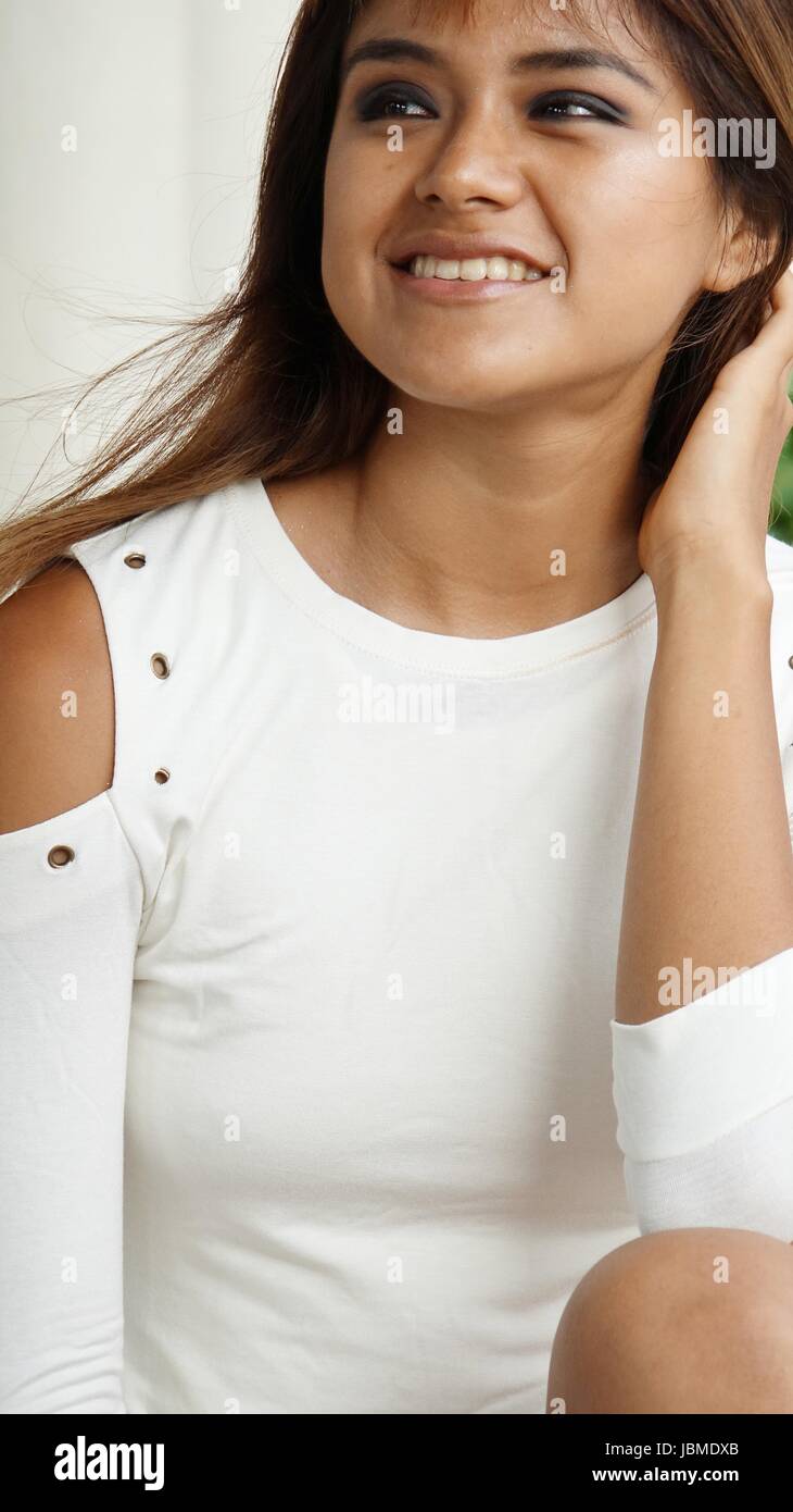 Girl wondering hi-res stock photography and images - Alamy