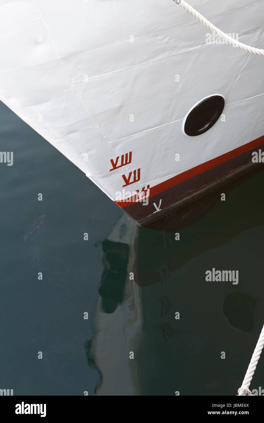 Draft marks hi-res stock photography and images - Alamy