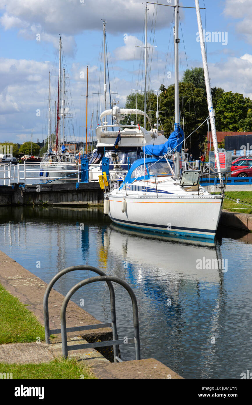 Canal Lock - Heybridge Basin, Maldon, Essex Stock Photo - Alamy