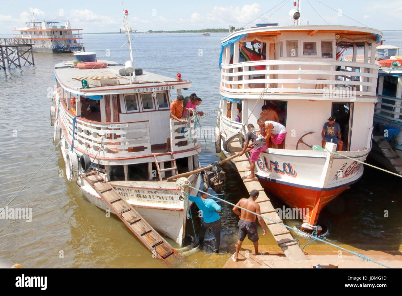 Two river piers hi-res stock photography and images - Alamy