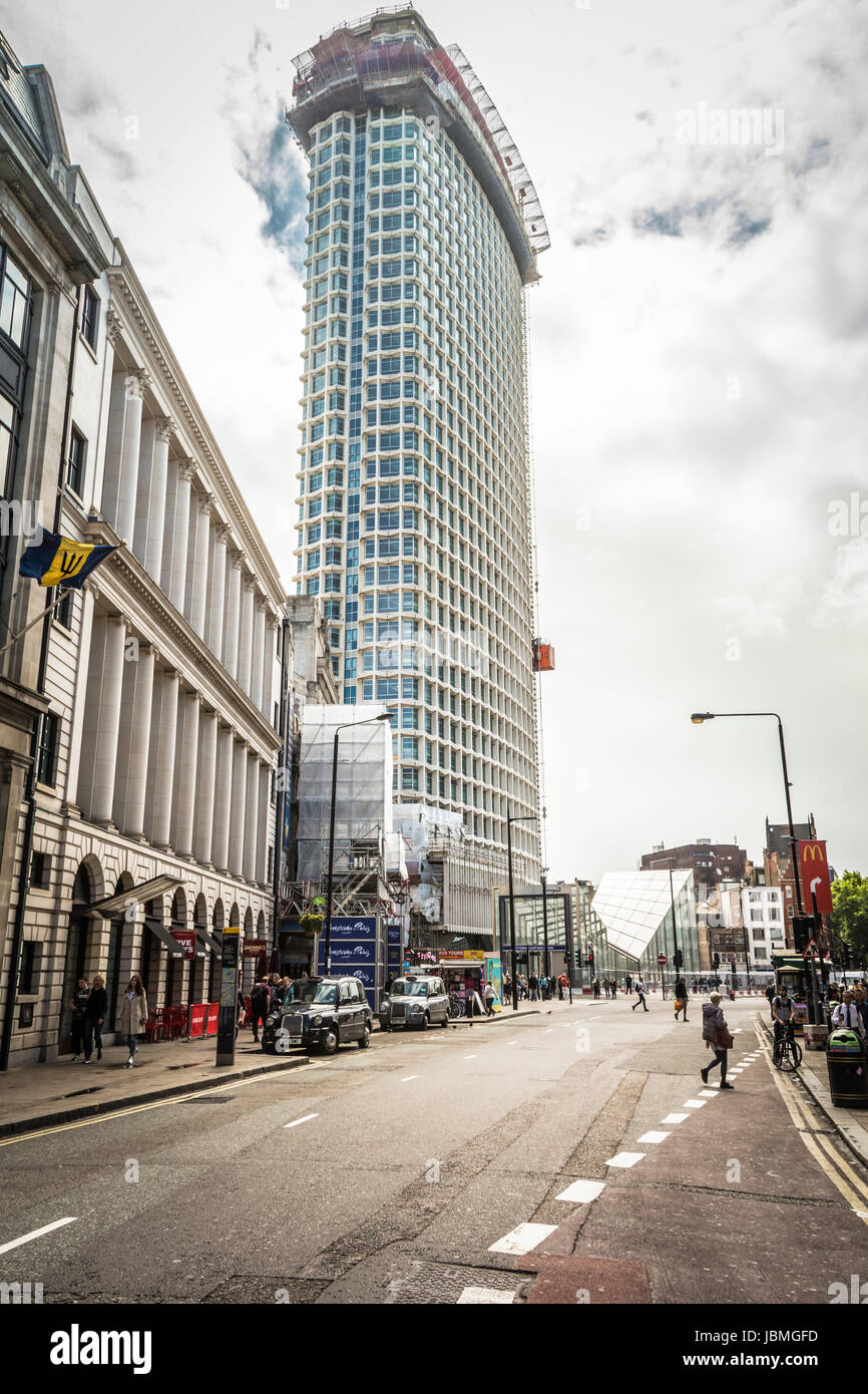 Centrepoint office tower hi-res stock photography and images - Alamy