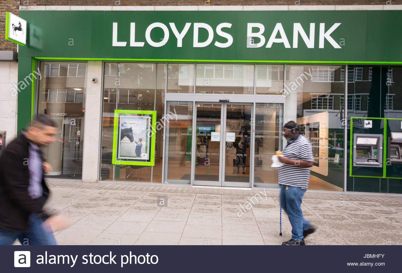 Bank Teller Window Stock Photos & Bank Teller Window Stock Images - Alamy